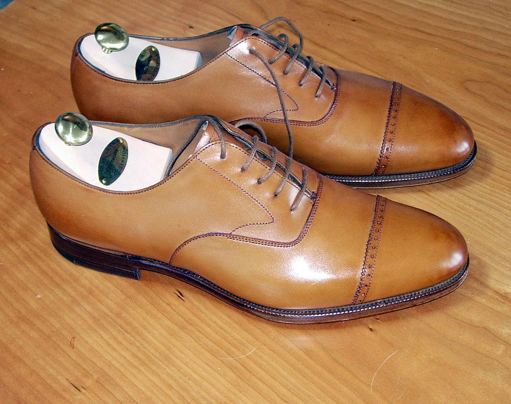 "Tweedland" The Gentlemen's club: BROGUES