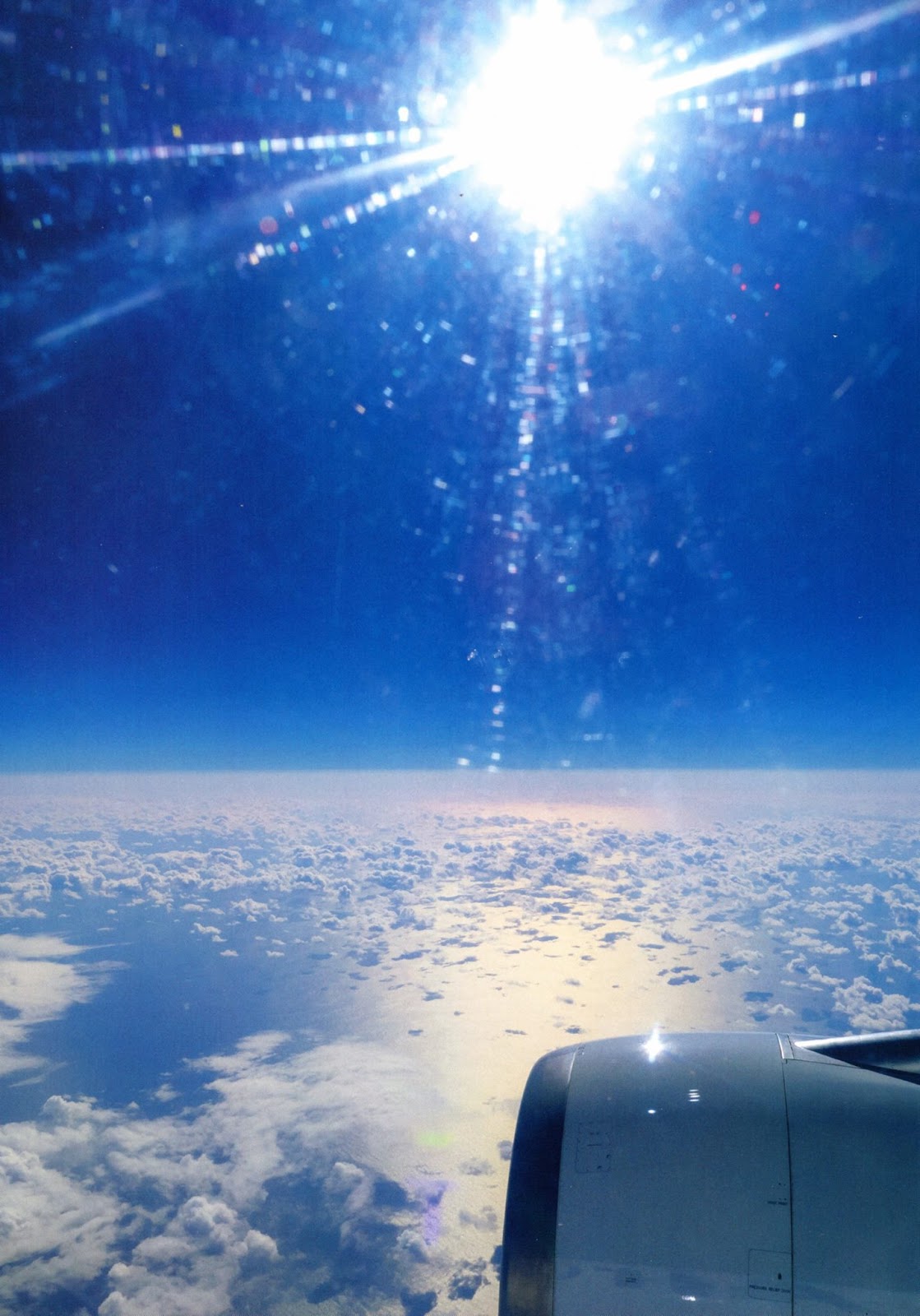 Akimoto Manatsu 1st Photobook 「Manatsu no Kiatsu Haichi」 | VOZ48 Mirror