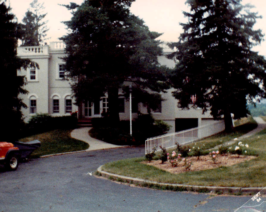 RETRO KIMMER'S BLOG: HARRY BENNETT'S CASTLE 1984 PHOTOS