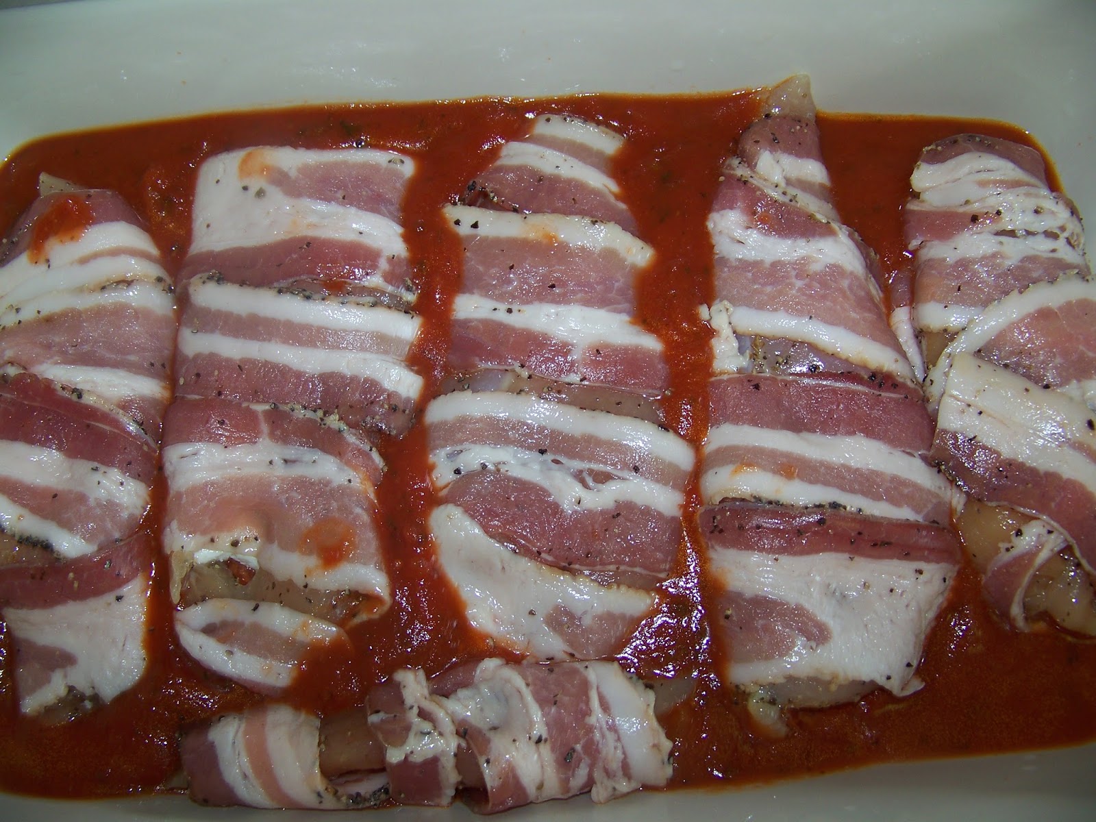Kitchen Simmer: Pizza Stuffed Bacon Wrapped Chicken with Pasta (Day 3 ...