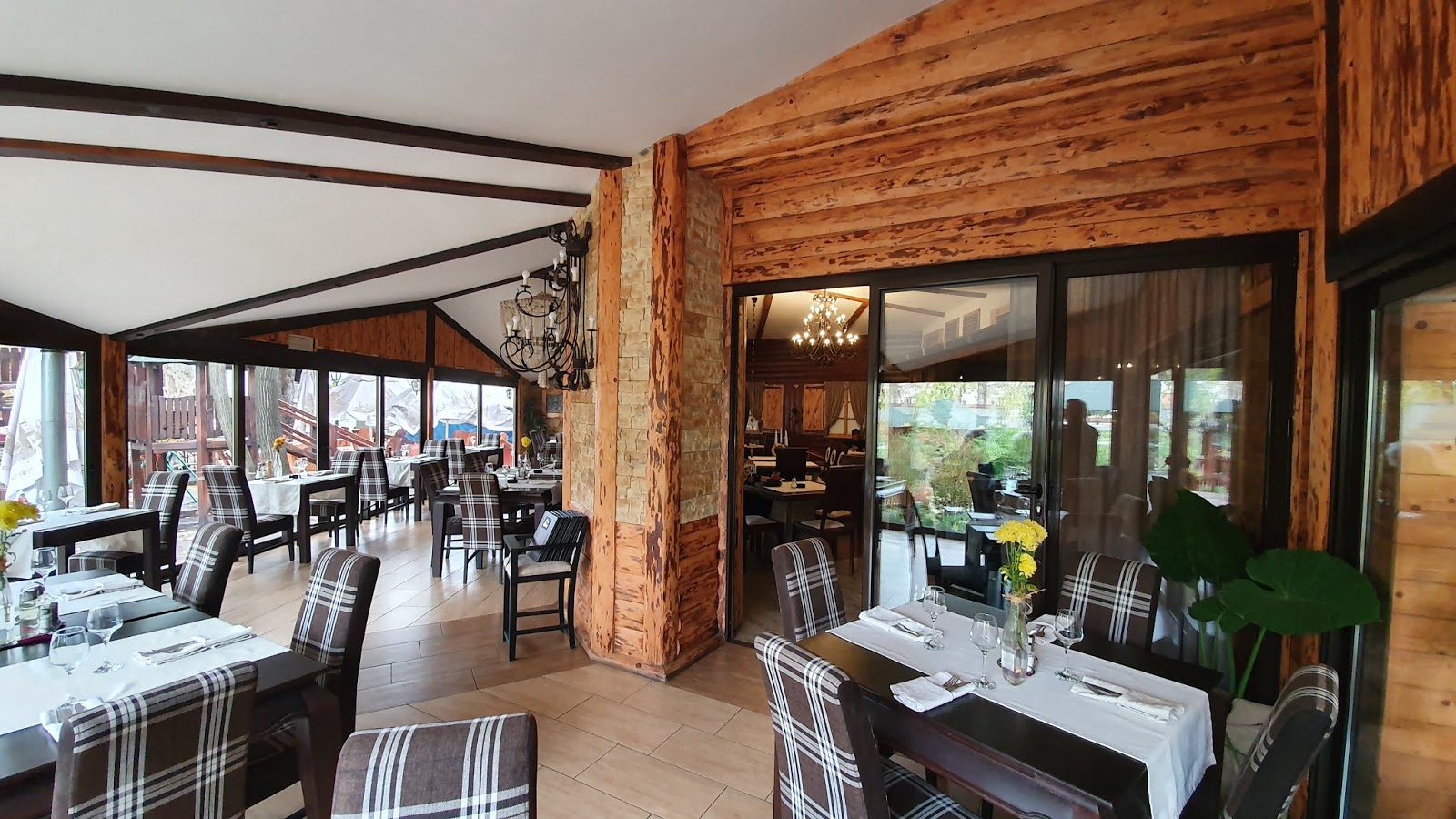 Dorozsmai Endre kulináris kalandozásainak krónikája: Fiáker étterem ...