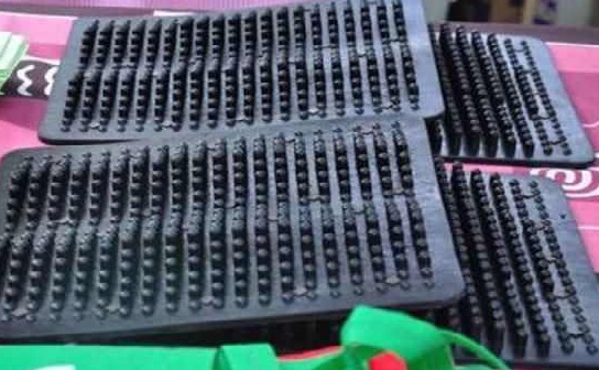 Realities and Realizations: Apak-Apak WHD Healing Mat - A Miracle Foot ...