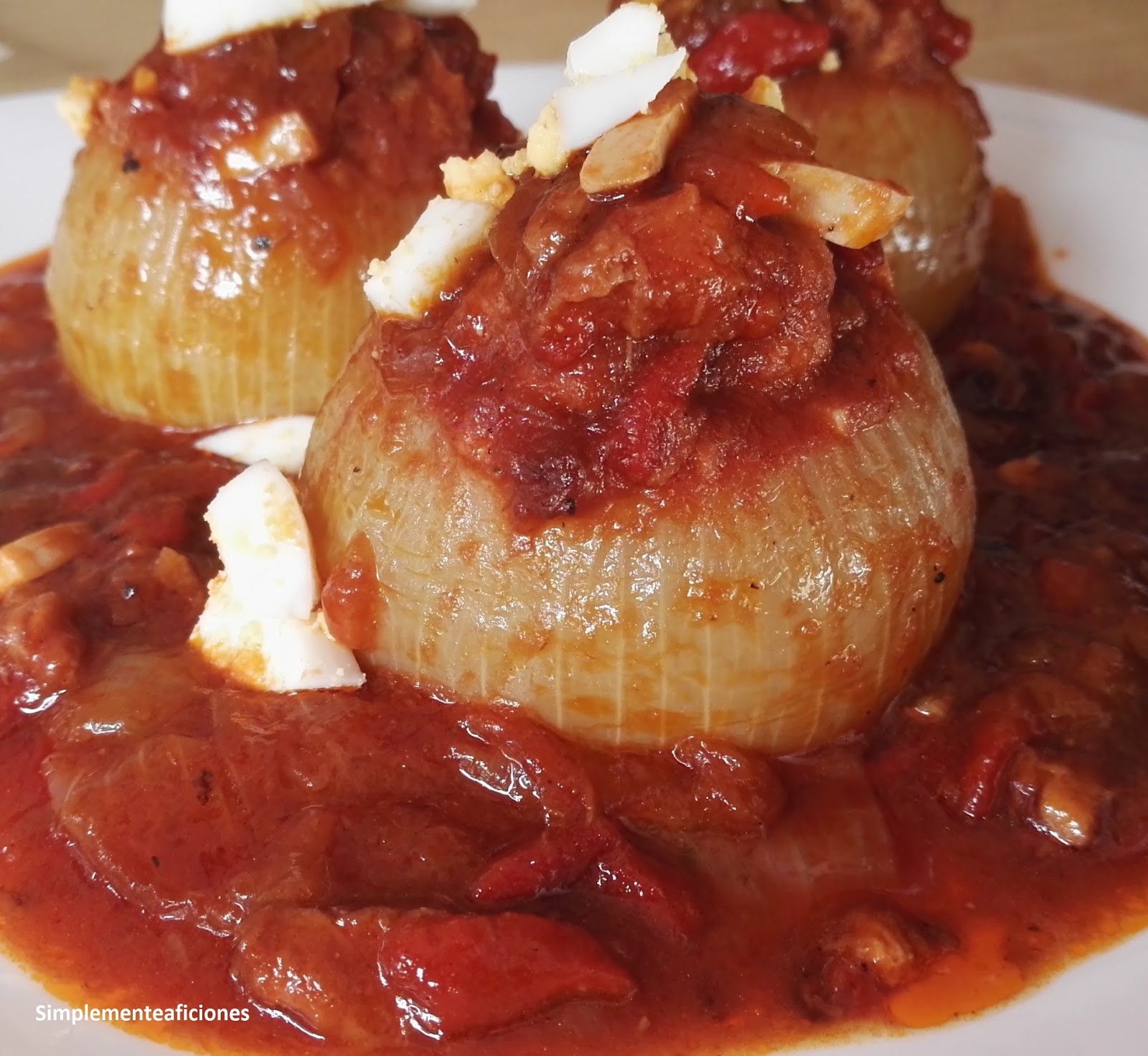 simplementeaficionescocina: Cocina ( Cebollas rellenas )