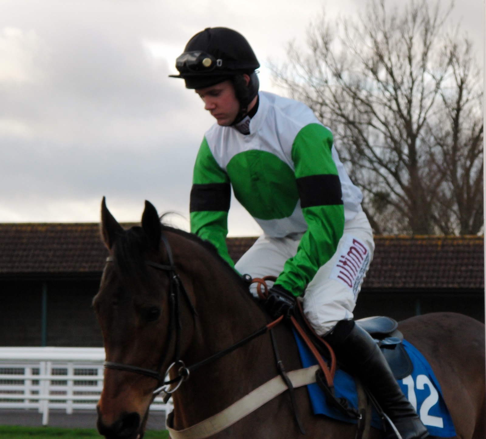 Simon Earle Racing: Runners - Huntingdon, Lingfield and Taunton