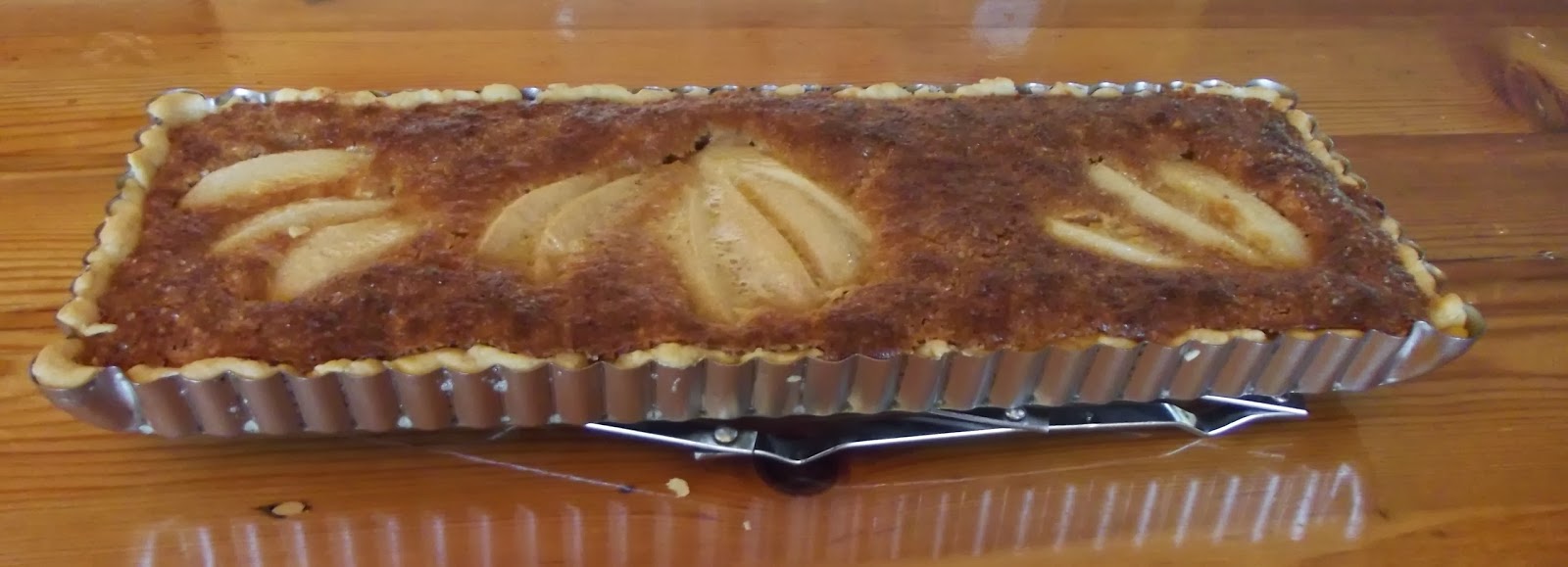 LEKKER RESEPTE VIR DIE JONGERGESLAG: PEER EN AMANDEL TERT