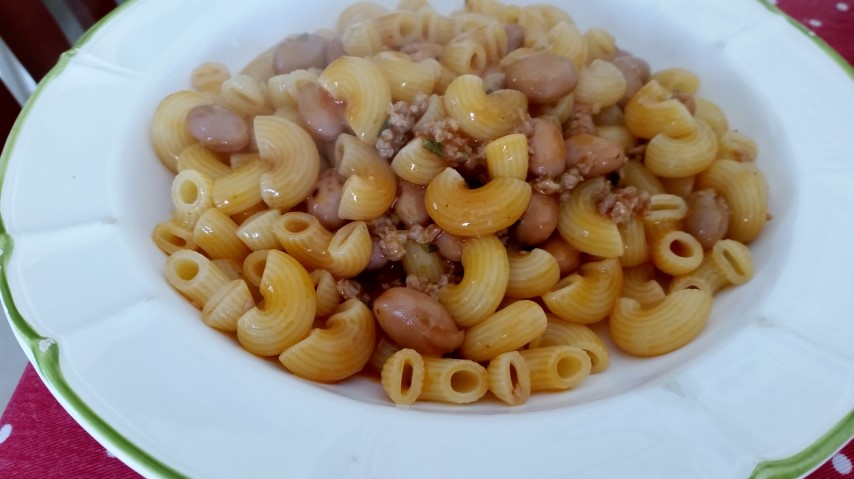 Chifferi rigati coi fagioli borlotti