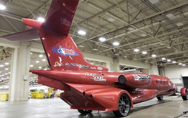 INVENTS GEEKSMOTOR, LIMO-JET: UN JET CONVERTIT EN LIMUSINA | COLLONADES