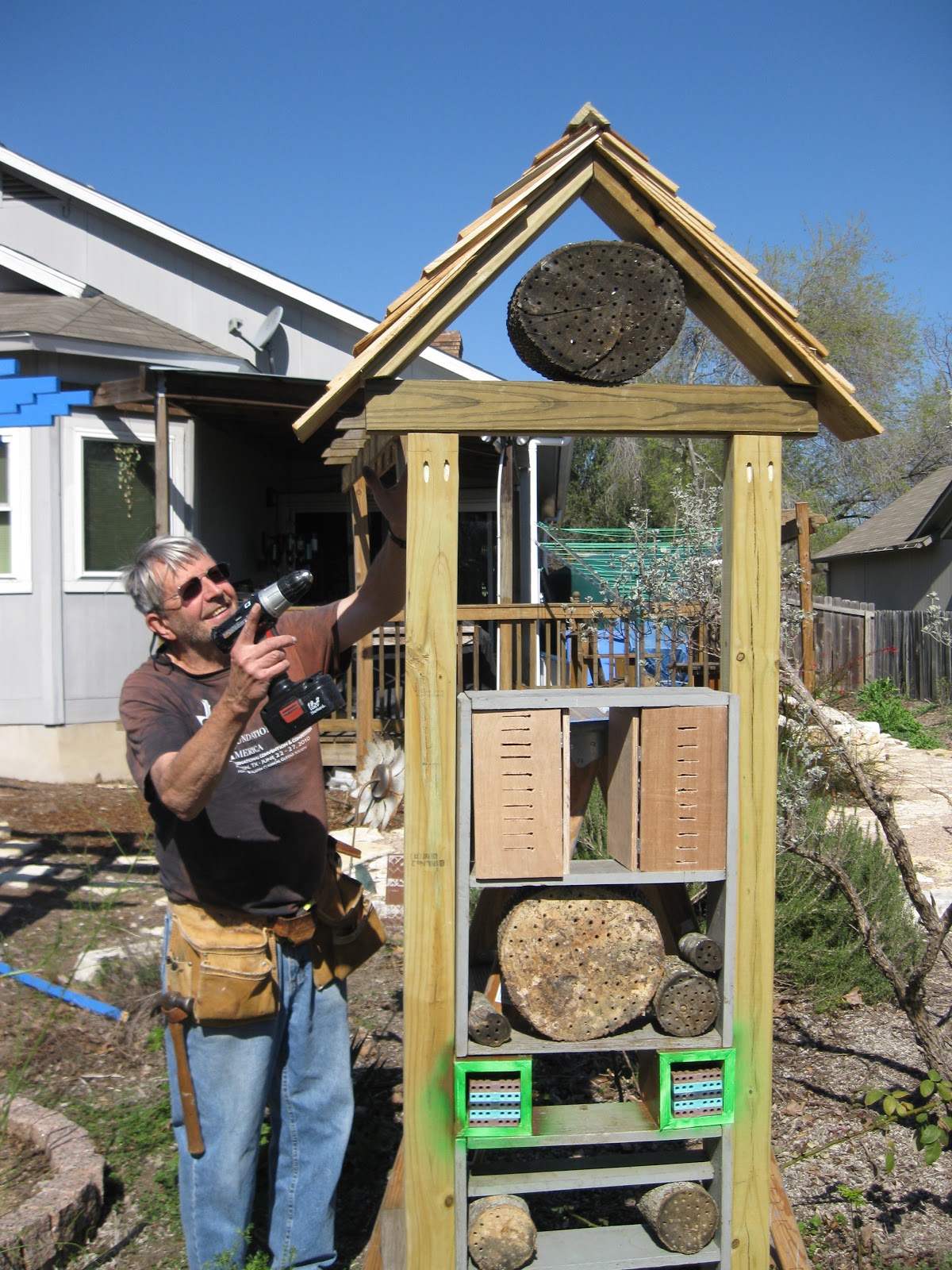 Yard Fanatic: Insect Hotel Construction Complete