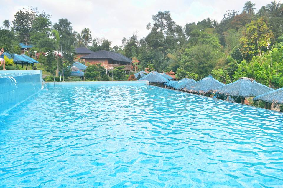 Villa Filomena | A Budget-Friendly Resort in Cavite - The Pinoy Traveler