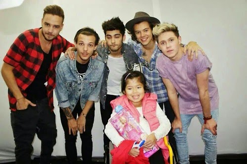 One Direction: One Direction met een fan backstage in Santiago! One ...