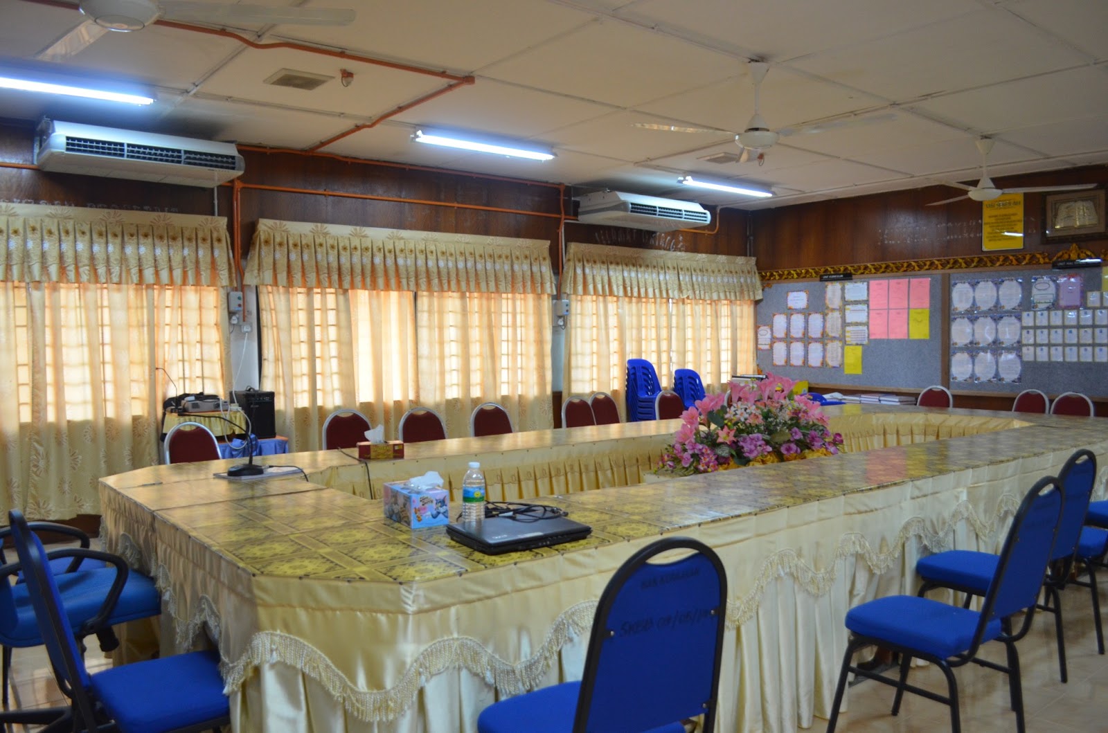 Bilik Mesyuarat ~ SEKOLAH KEBANGSAAN BUKIT BESI