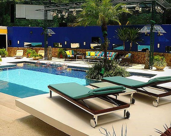 Como escolher móveis para piscina - Dica da Arquiteta