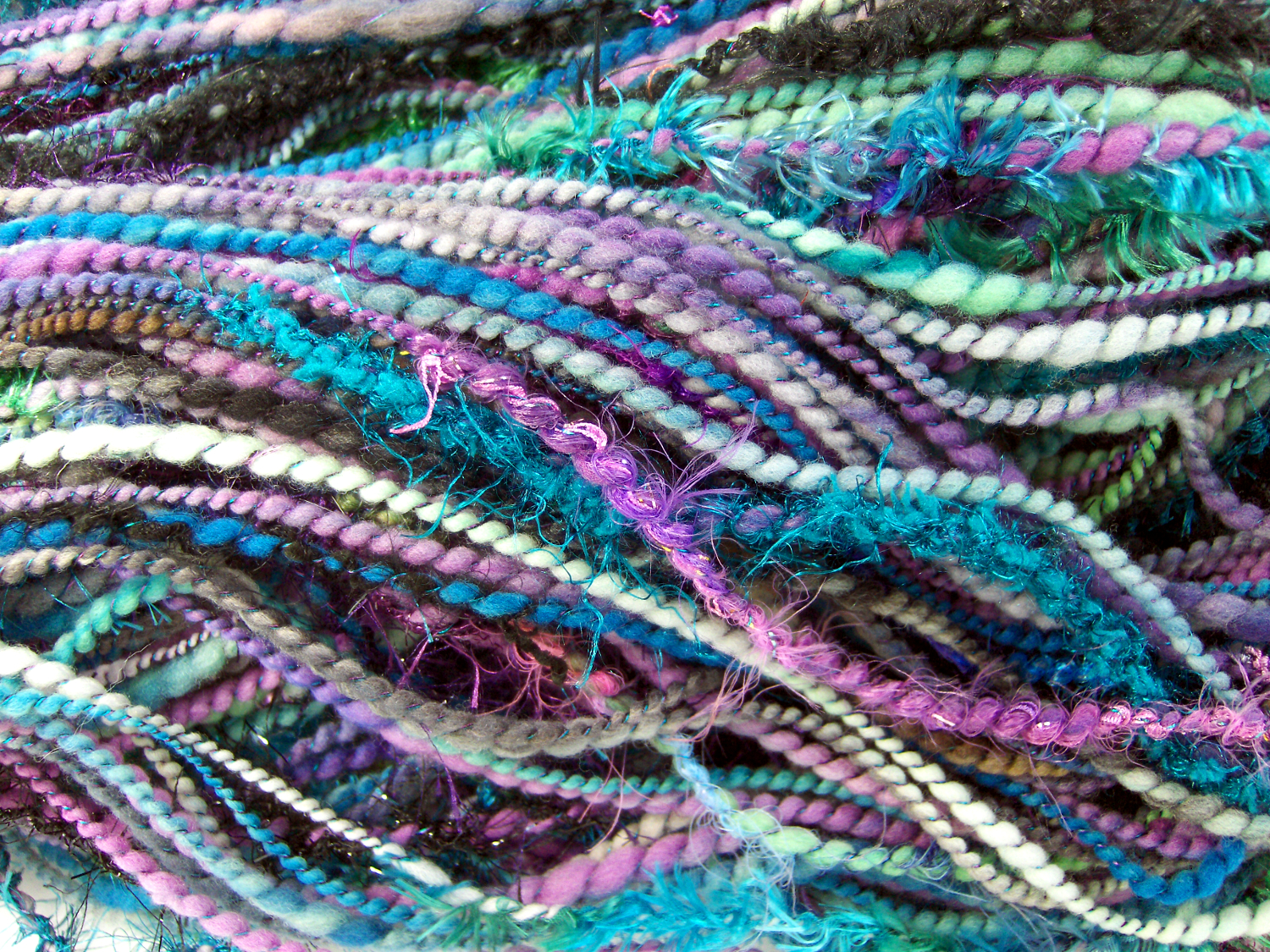 Kitty Grrlz Hand Spun Yarn and Knits: ONE WEEK!!!