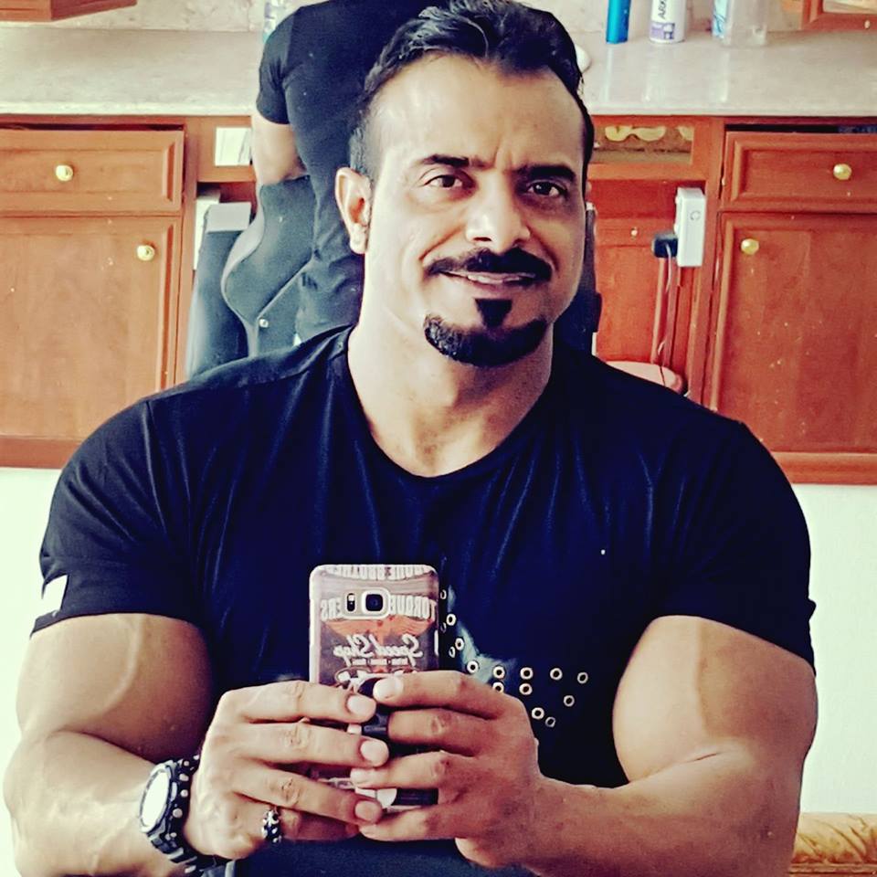 world bodybuilders pictures: cute pakistani saudi sialkoti bodybuilder ...