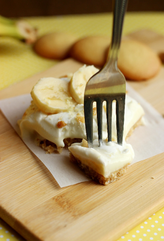 Banana Pudding Bars - Confessions of a Confectionista