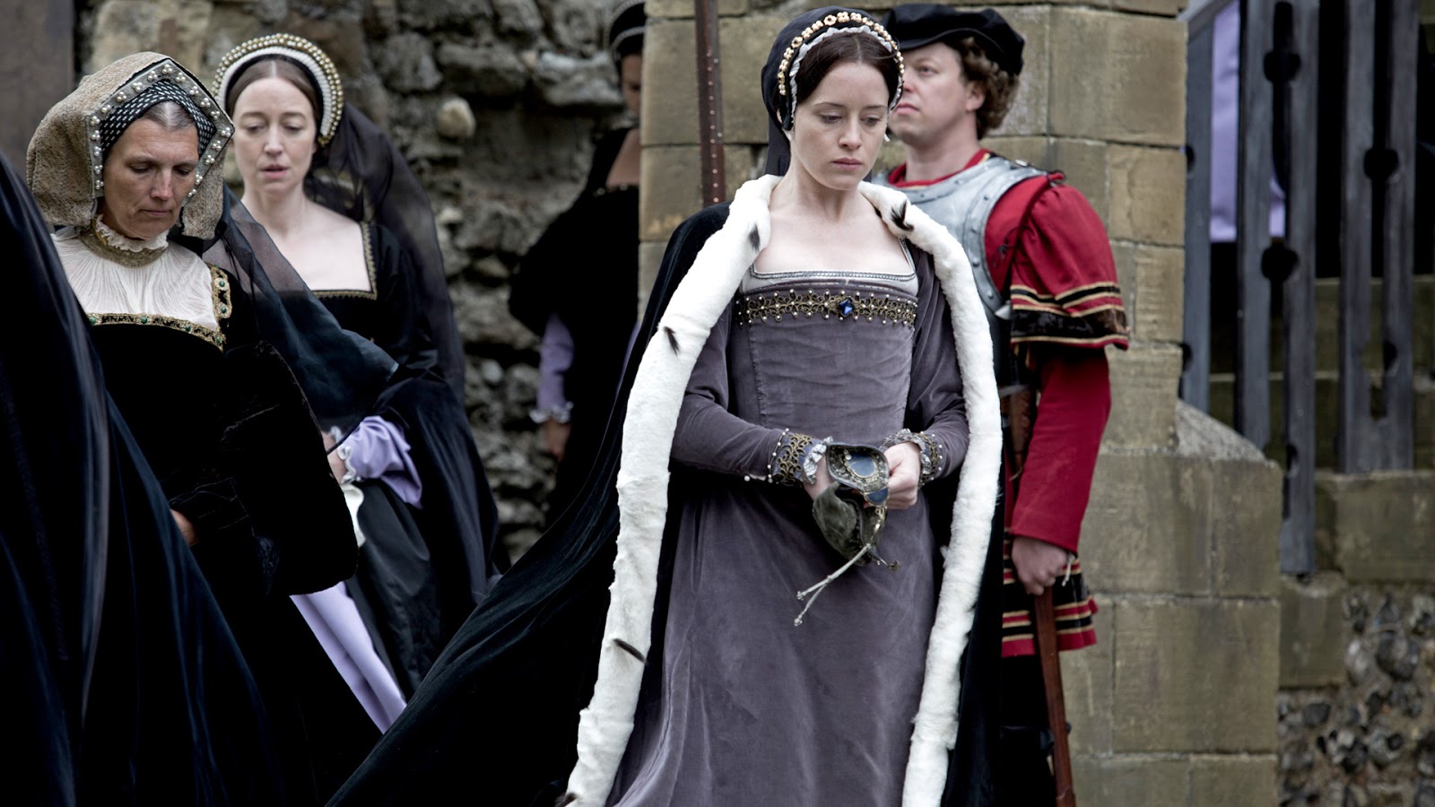 Sketches and vignettes from la Dordogne: Wolf Hall on French television