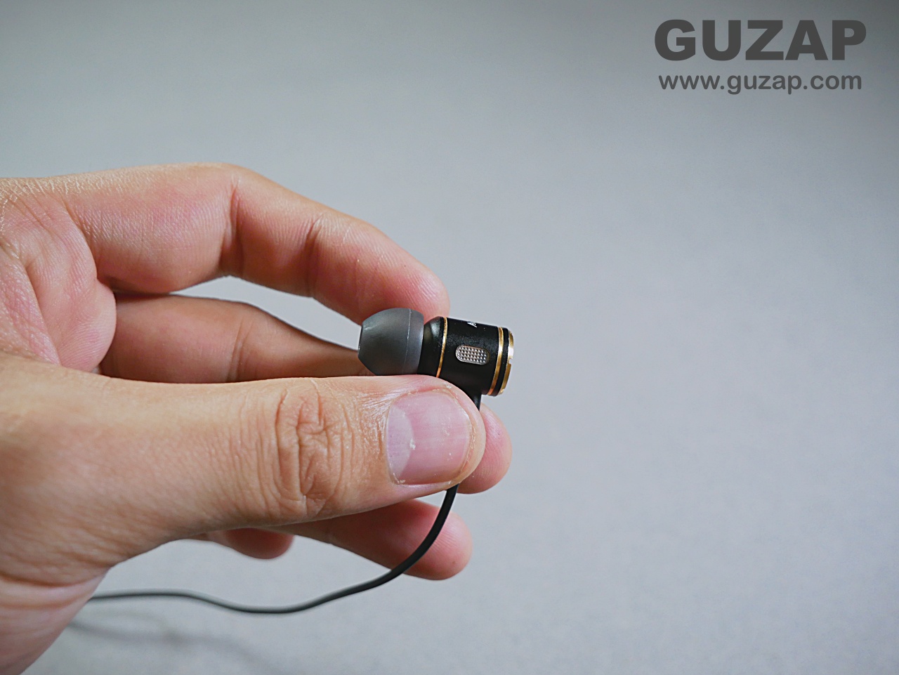 GUZAP: รีวิวหูฟัง 7-11 ราคาเพียง 199.- รุ่นใหม่เบสนุ่ม เสียงเพราะ เกินราคา