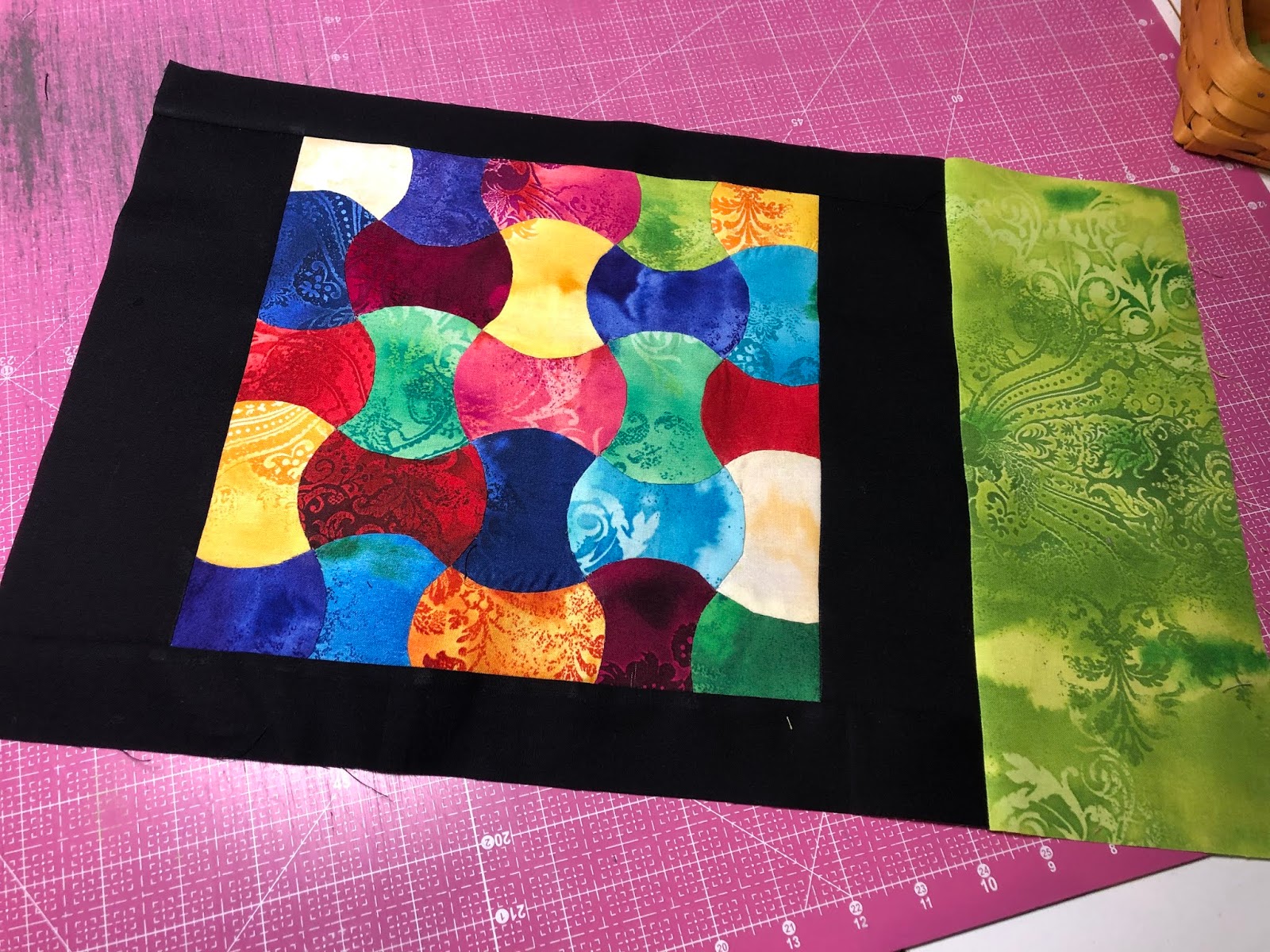 Debby Brown Quilts: New Video: How to Machine Quilt an Apple Core Quilt