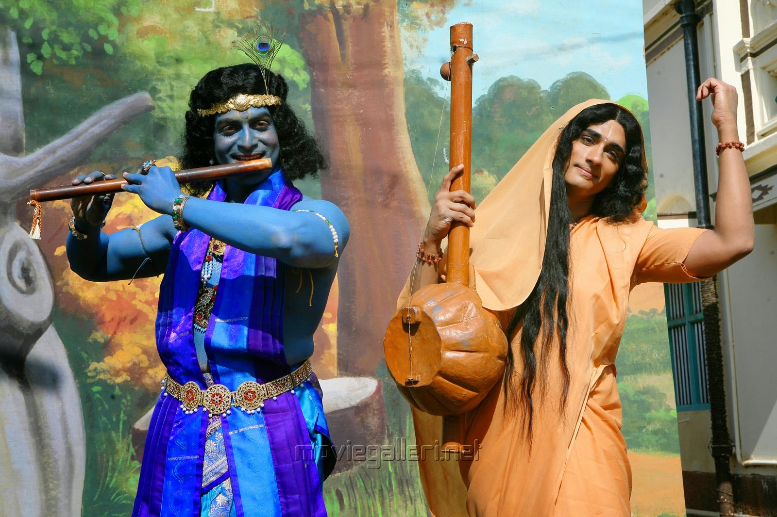 Kaaviya Thalaivan makes a solid first impression ~ Peppers