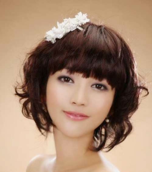 Fasion Model Rambut Pendek Untuk Acara Pernikahan Anda