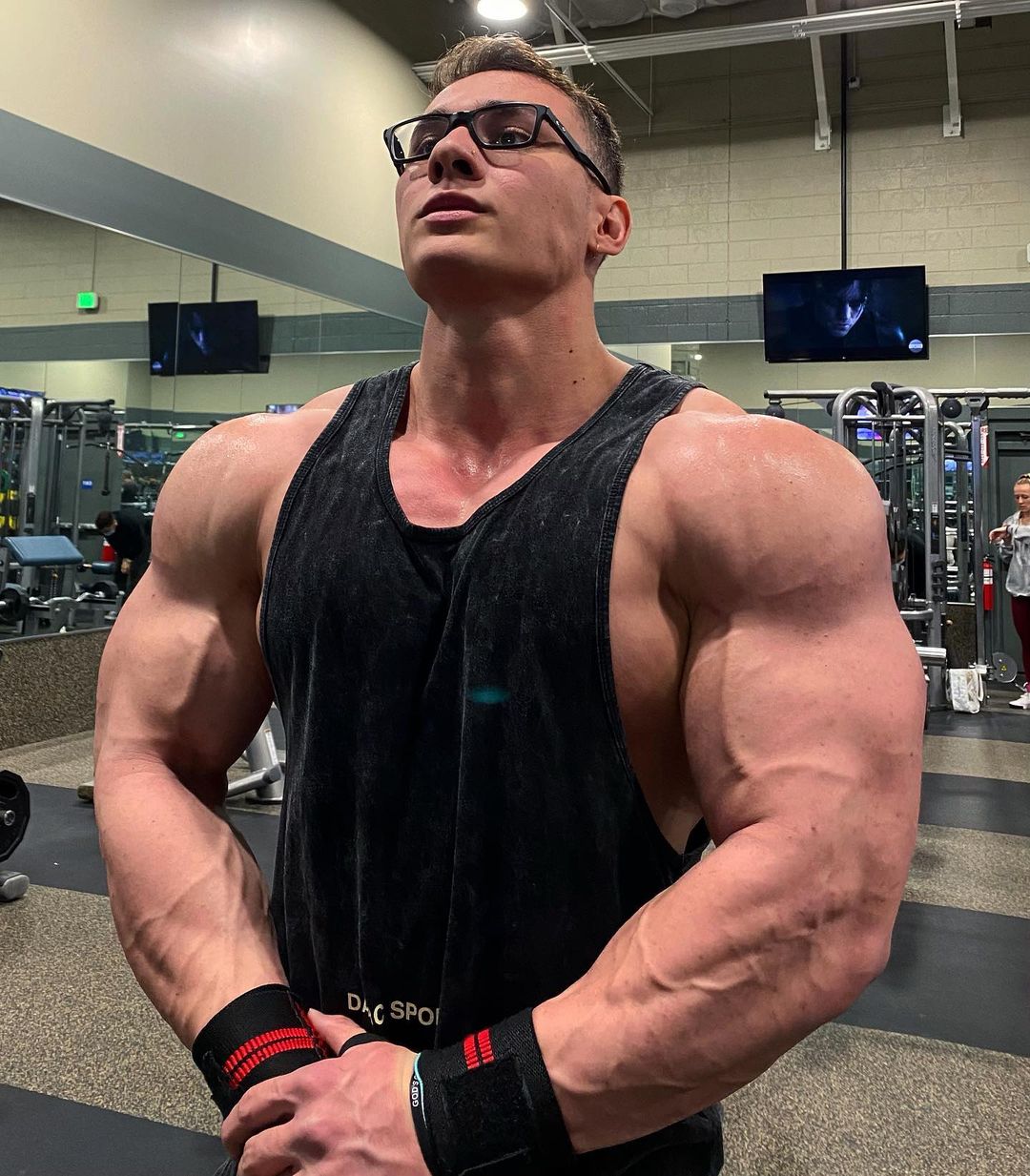 the beauty of male muscle: Anthony