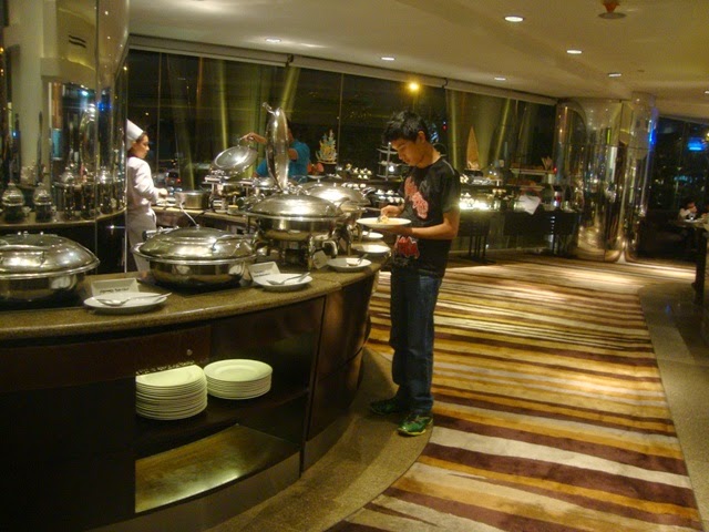 ERICJAZ FOODIES: ACACIA HOTEL BUFFET
