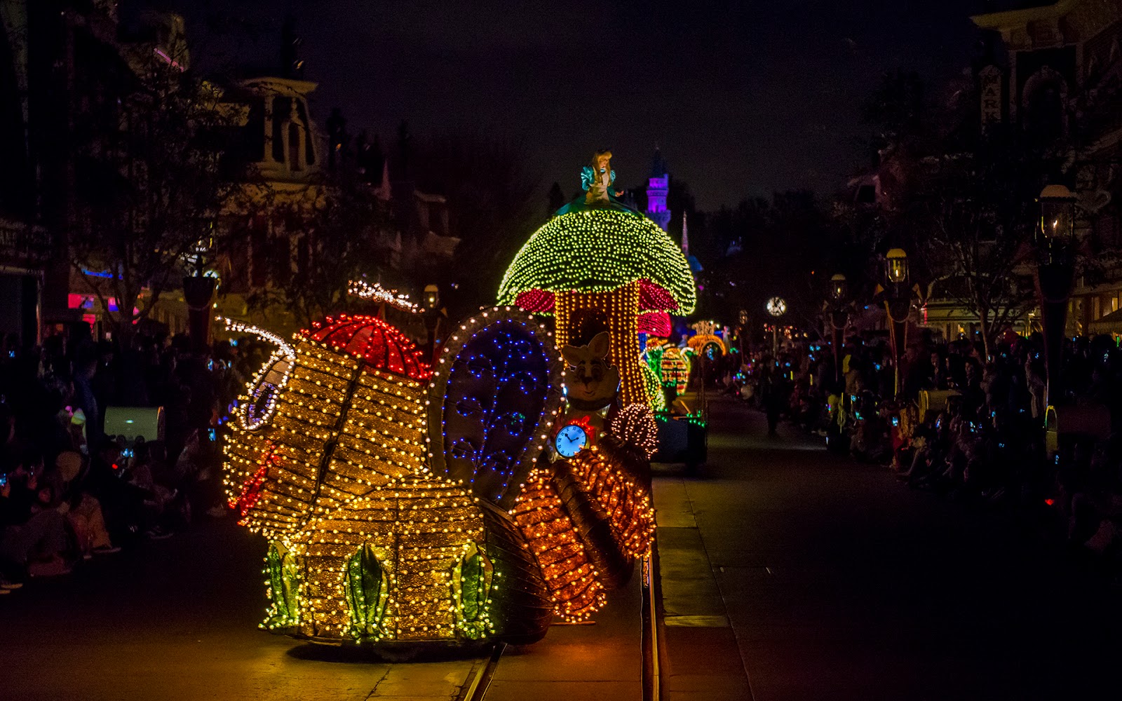 The Main Street Electrical Parade Returns