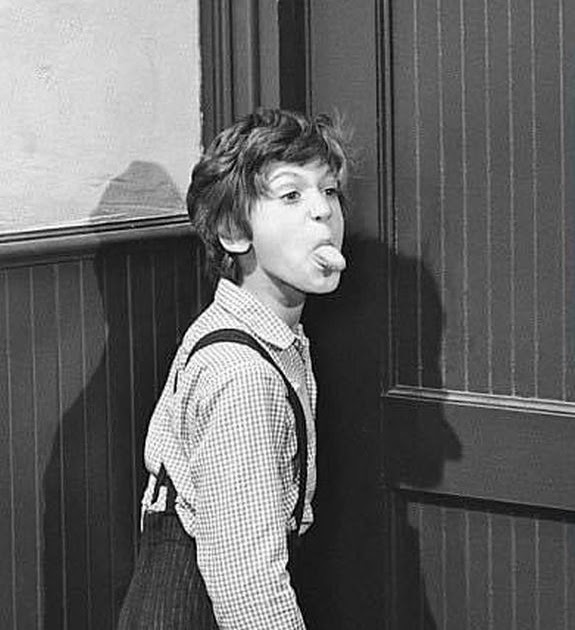 Favorite Hunks & Other Things: Willie-Nilly