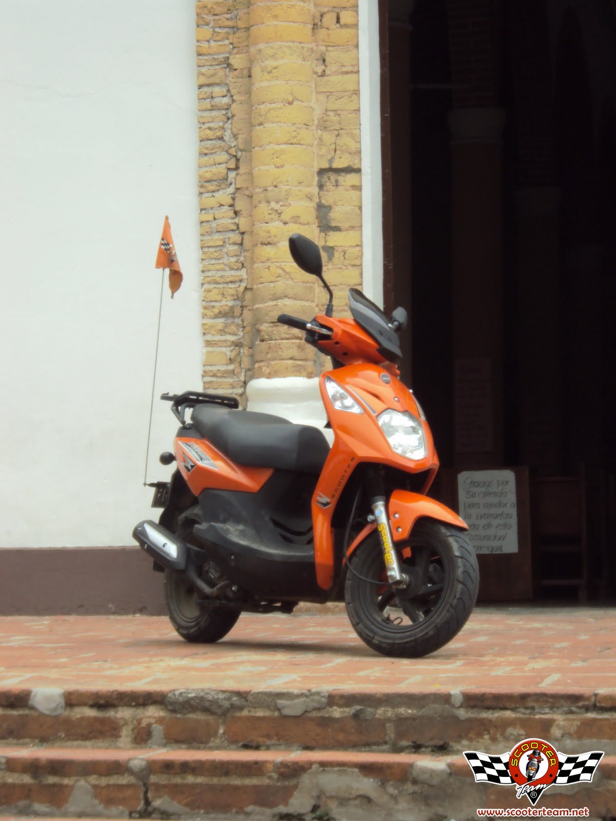 SCOOTER TEAM: Test Drive AKT Dynamic 125cc