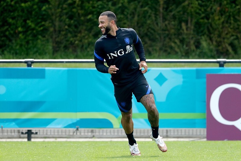 100% Free Agent: Memphis Depay To Wear Euro 2020 Signature Boots Of ...