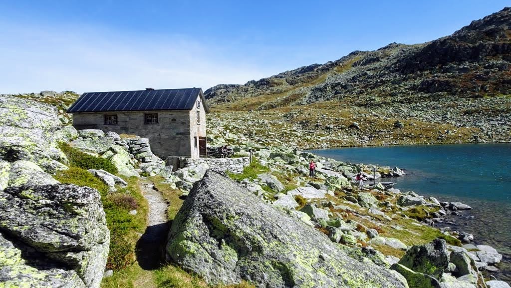 Splügen – Surettaseen – Isabrüggli – Splügen (GR) – Wandern mit Freunden