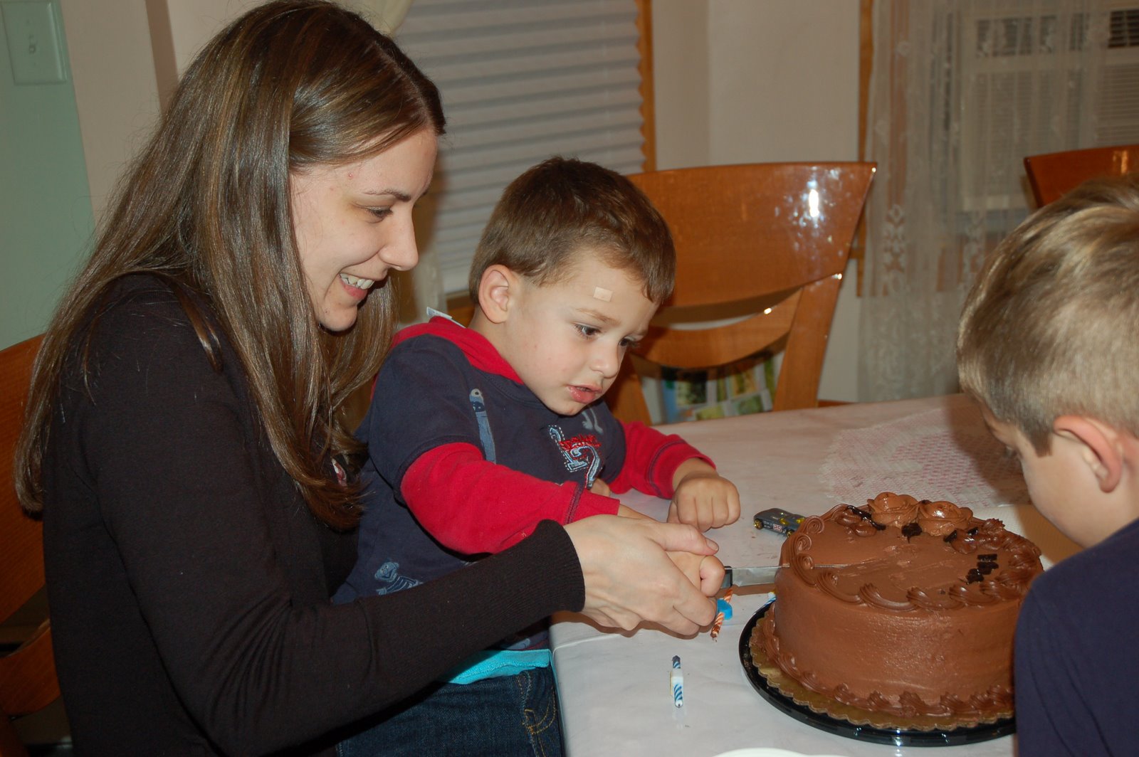 The Wollen Kids: Cutting the cake