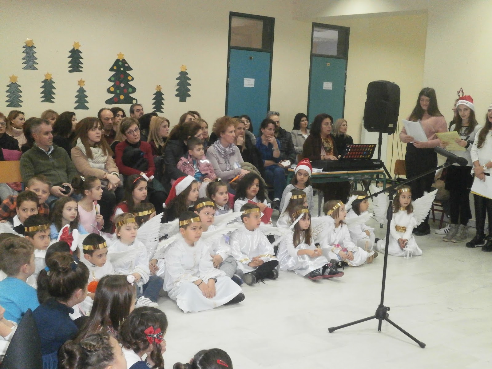 18ο ΔΗΜΟΤΙΚΟ ΣΧΟΛΕΙΟ ΣΕΡΡΩΝ : Η ΧΡΙΣΤΟΥΓΕΝΝΙΑΤΙΚΗ ΓΙΟΡΤΗ ΤΟΥ ΣΧΟΛΕΙΟΥ ΜΑΣ