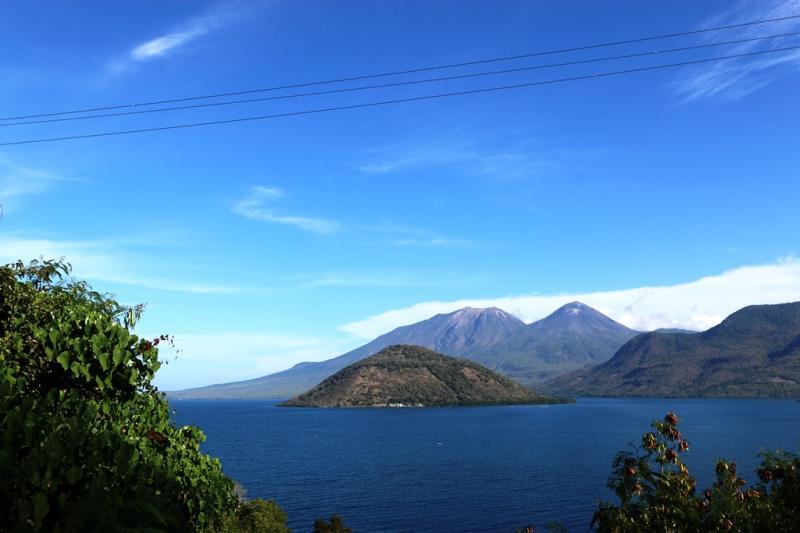 Destinasi Wisata Indonesia: Destinasi Wisata Bahari di Flores Timur, NTT