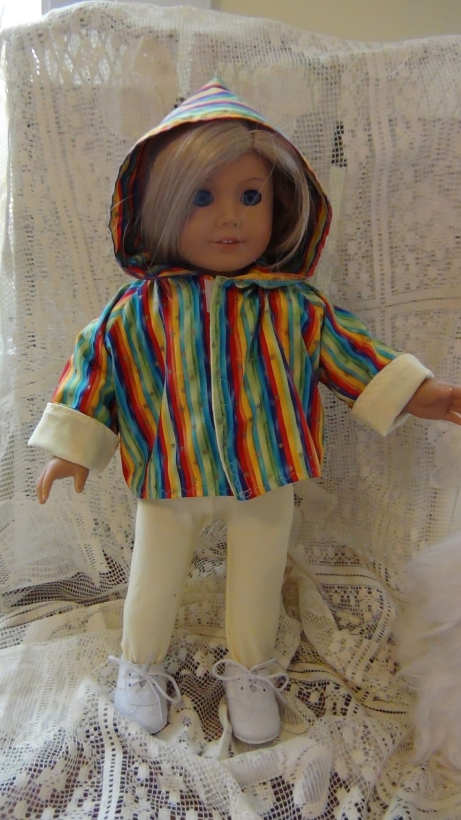 carolynscanvas.com: Doll Hoodie-Another Design from Hannah's Closet