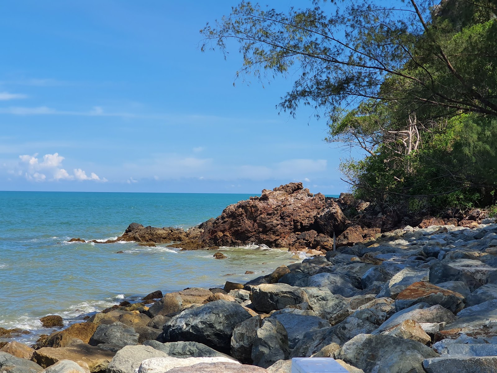 Terminal Jeti & Pantai Tanjung Leman Mersing, Destinasi Yang Mesti ...