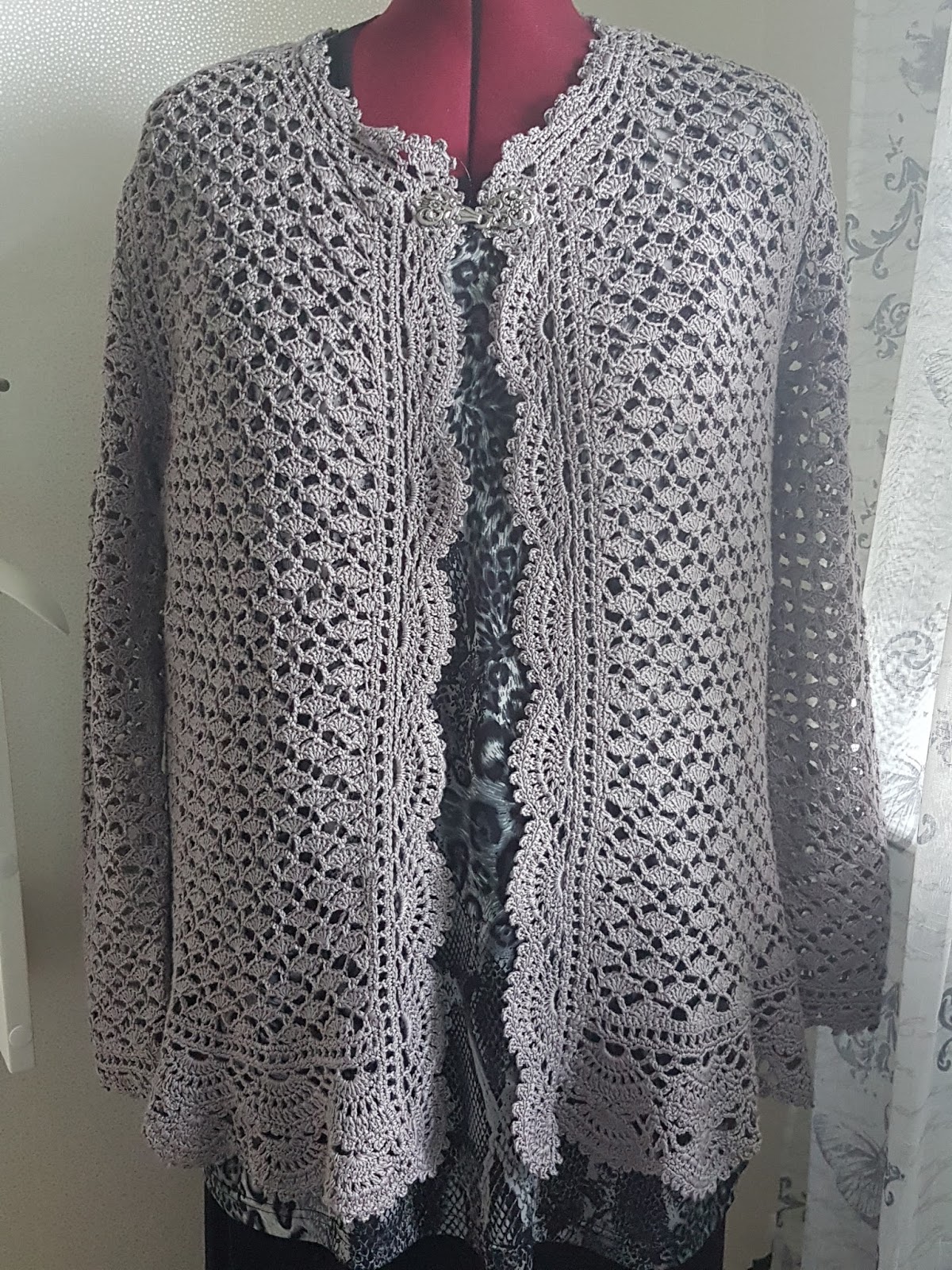 Christinas pyssel- och hantverksblogg: Virkad kofta