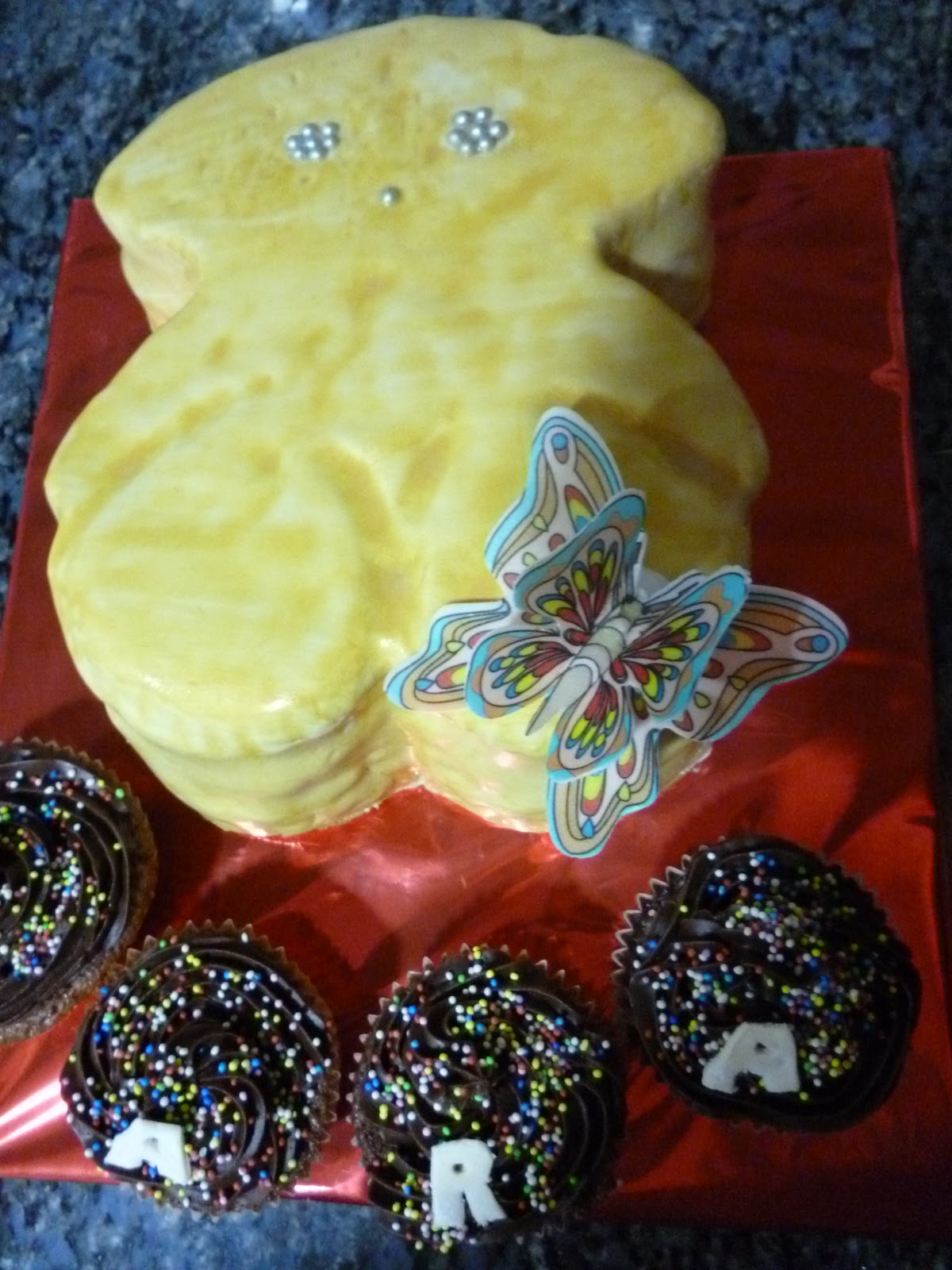 Porciones de pastel.: Tarta TOUS