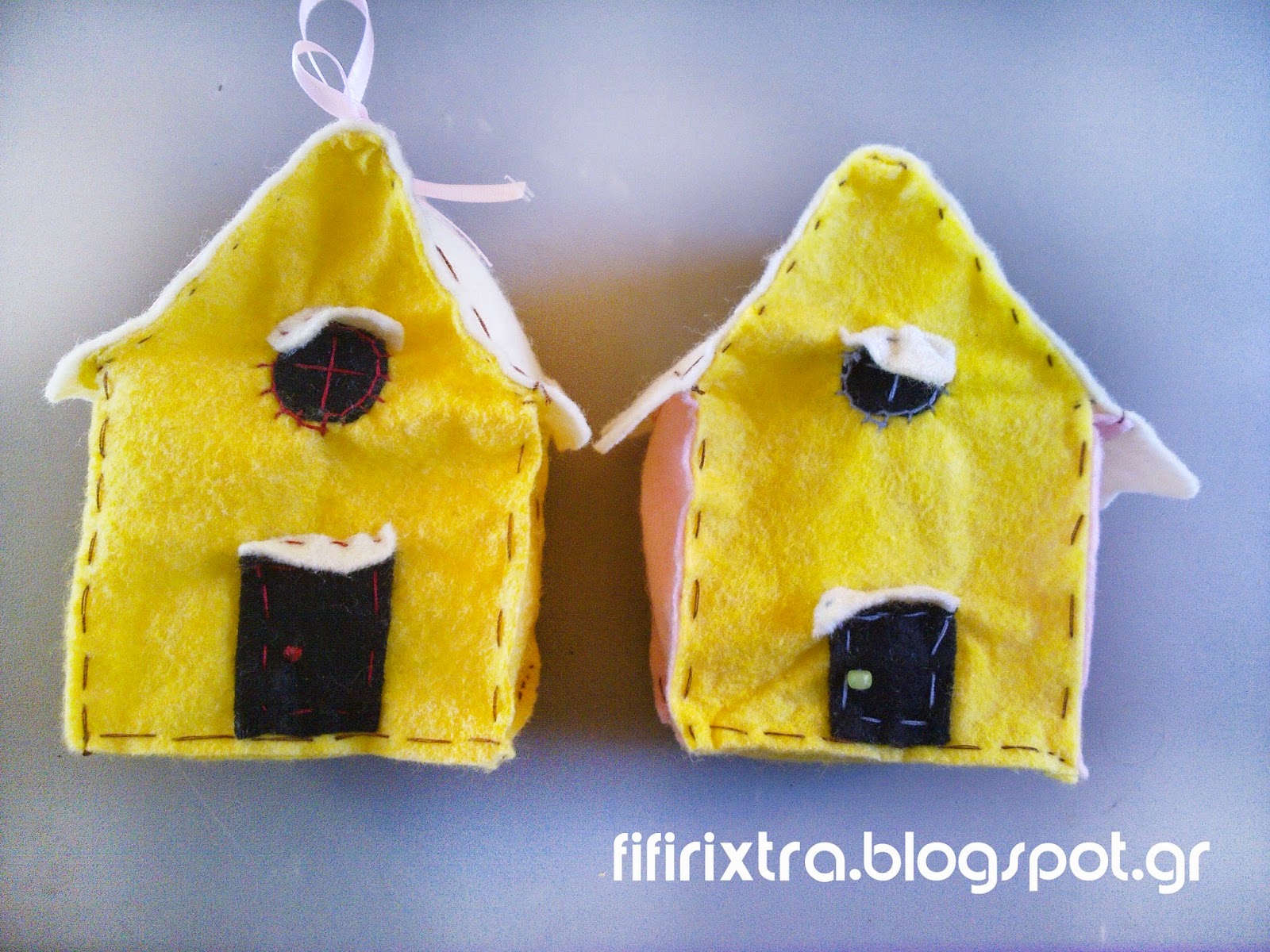 fifirixtras handmade: ΠΟΛΎ εύκολο! Σπιτάκια από τσόχα Τέλεια Ιδέα για ...