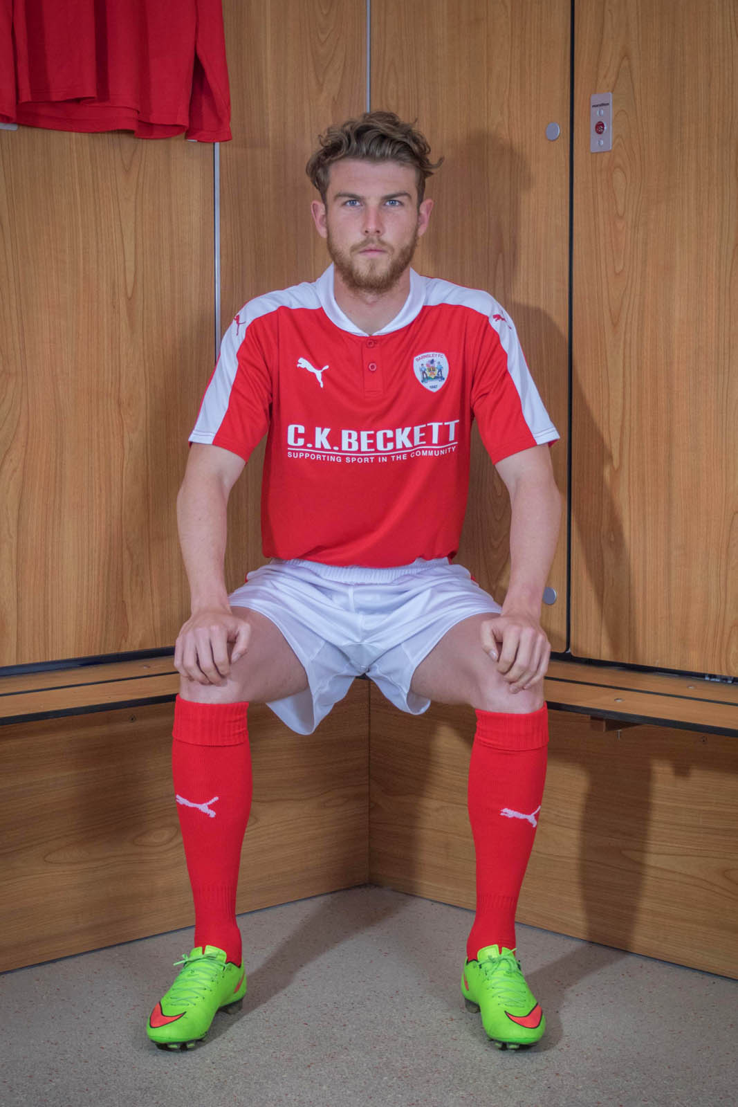 Barnsley 15-16 Kits Revealed - Footy Headlines