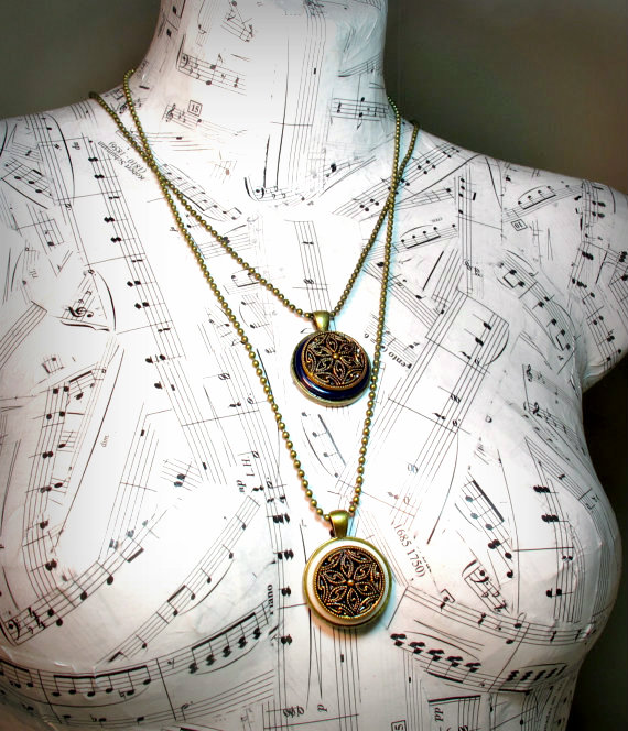 BluKatKraft: Handmade Button Jewelry by BluKatDesign on Etsy
