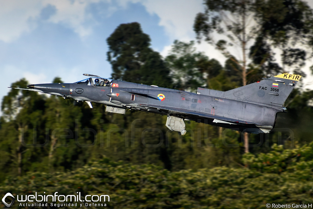 La Fuerza Aérea Colombiana celebró el trigésimo aniversario de operación del equipo Kfir ...