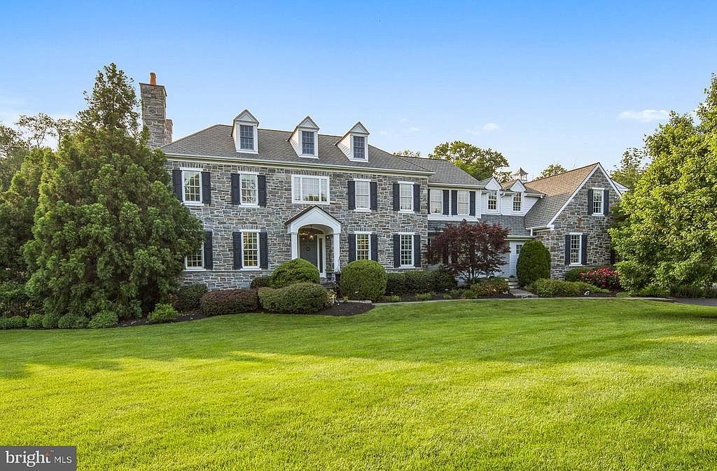 12,000 Square Foot Colonial-Style Mansion In Wilmington, DE | THE ...