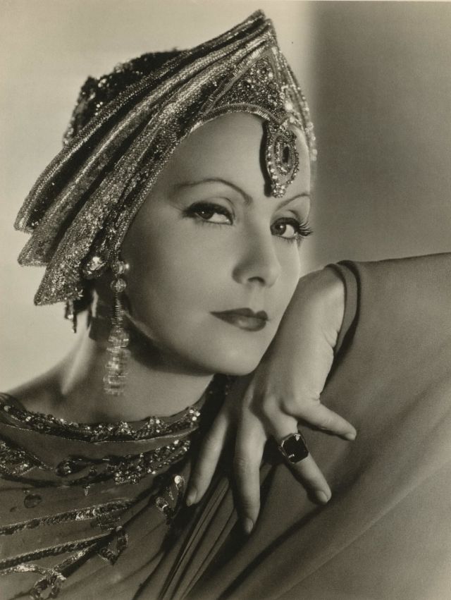 45 Fabulous Portrait Photos of Greta Garbo in the 1931 Film “Mata Hari ...