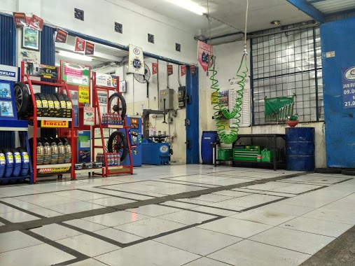 Outlet Planet Ban di Cibinong