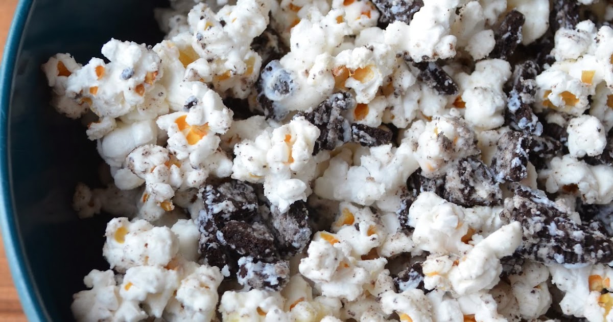 The Savvy Kitchen: Oreo Popcorn