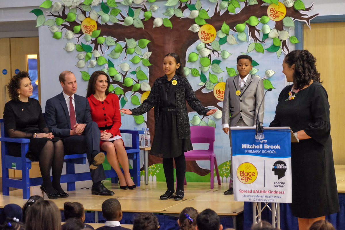 Kate i William w Mitchell Brook Primary School i na konferencji Guild ... Kate i William w Mitchell Brook Primary School i na konferencji Guild ...