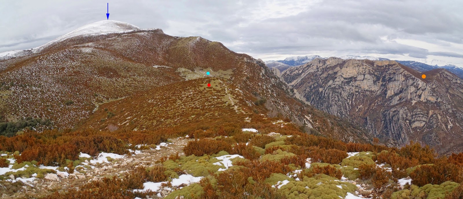 El Valle de Rodellar: AGUJEROS QUE SOPLAN