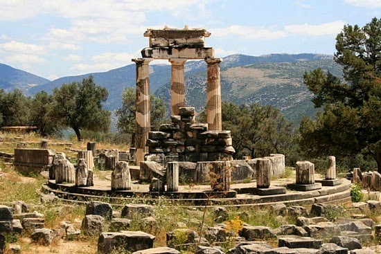 Far Future Horizons : The Oracle of Delphi