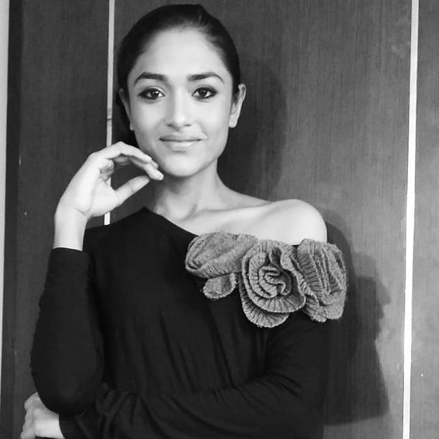 Jayati Thakkar Wiki Biography, Web Series, Movies, Photos Age, Height ...